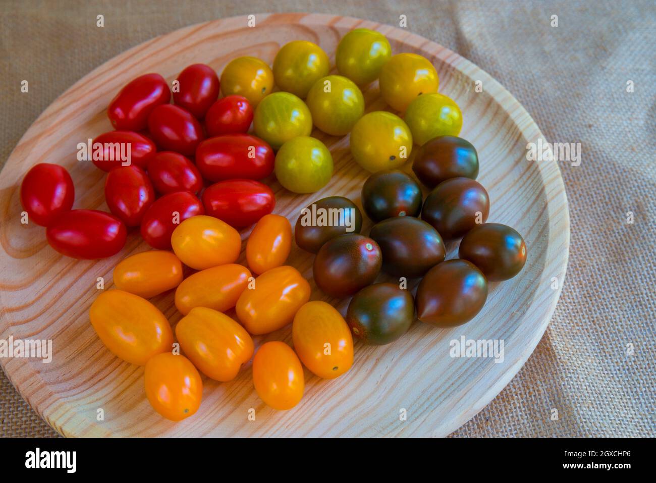 Assorted fruit and vegetables hi-res stock photography and images - Alamy
