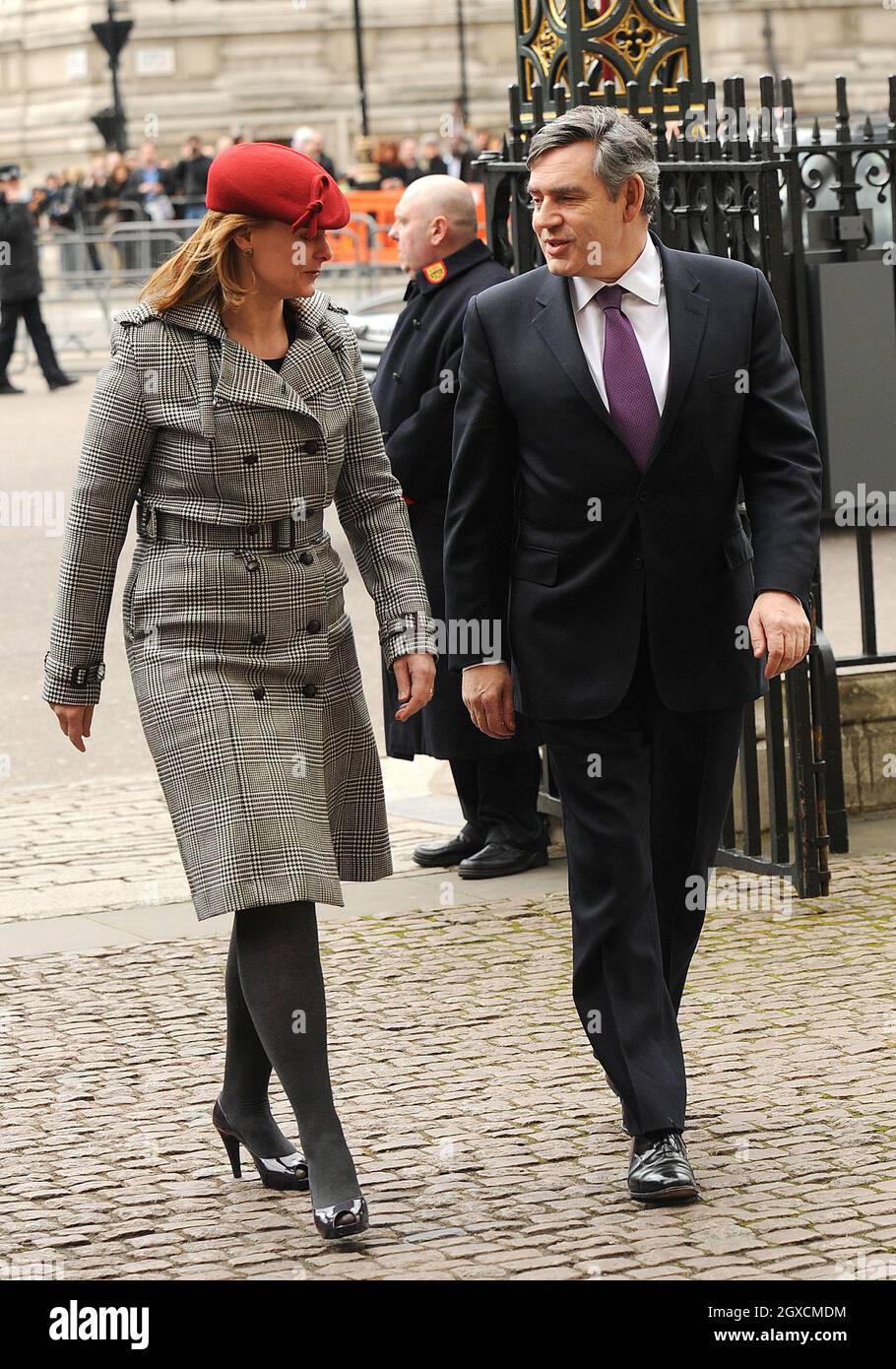 Prime minister gordon brown wife sarah arrive westminster abbey hi-res ...