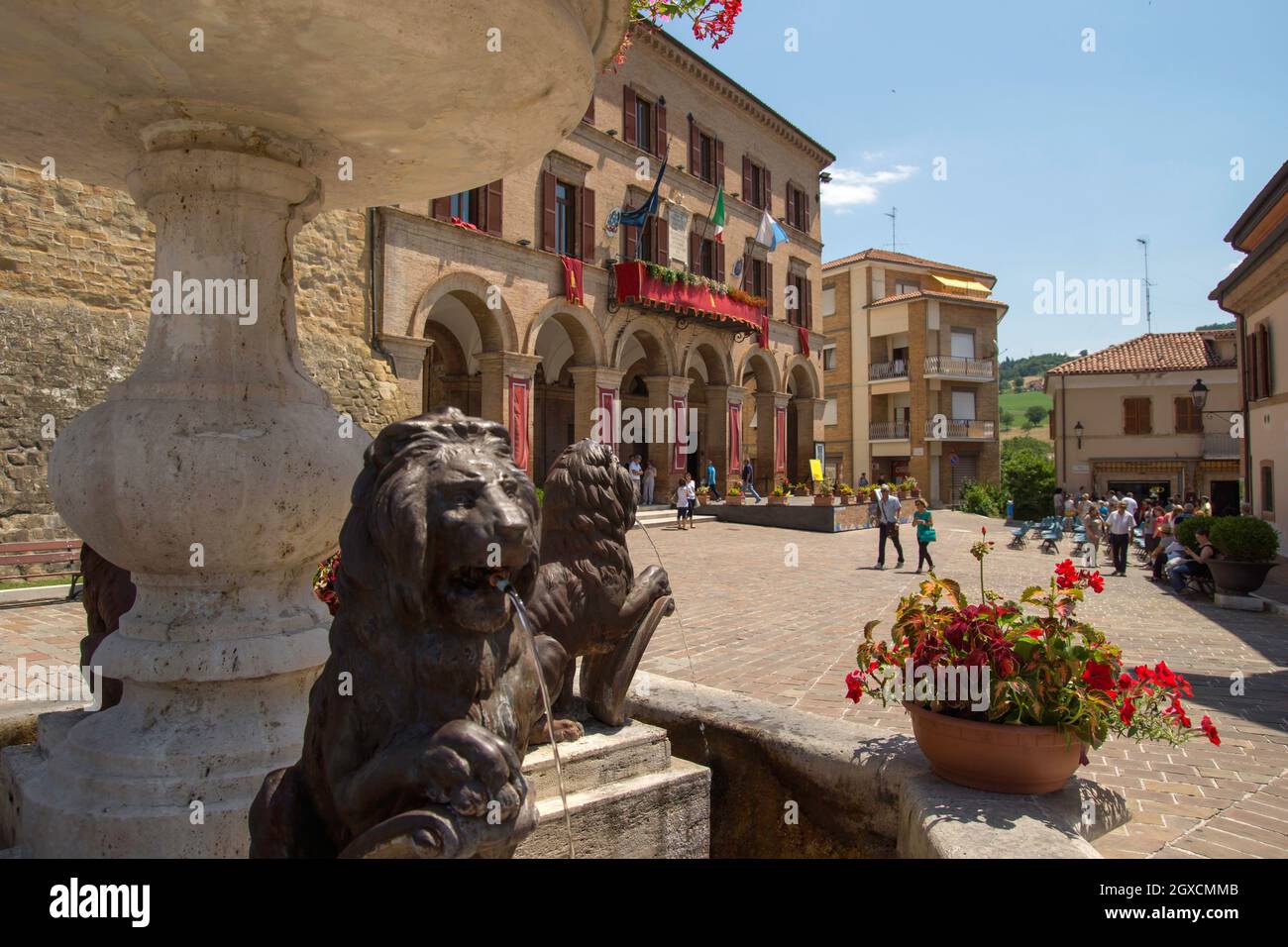 Castelraimondo hi-res stock photography and images - Alamy