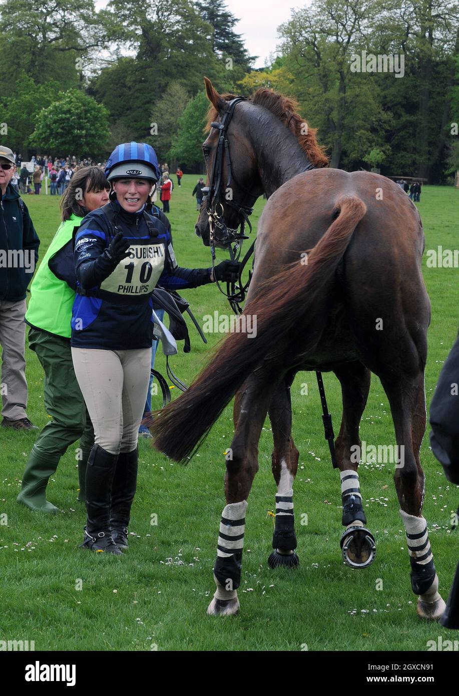 Zara Phillips retires her horse Ardfield Magic Star from the Cross ...