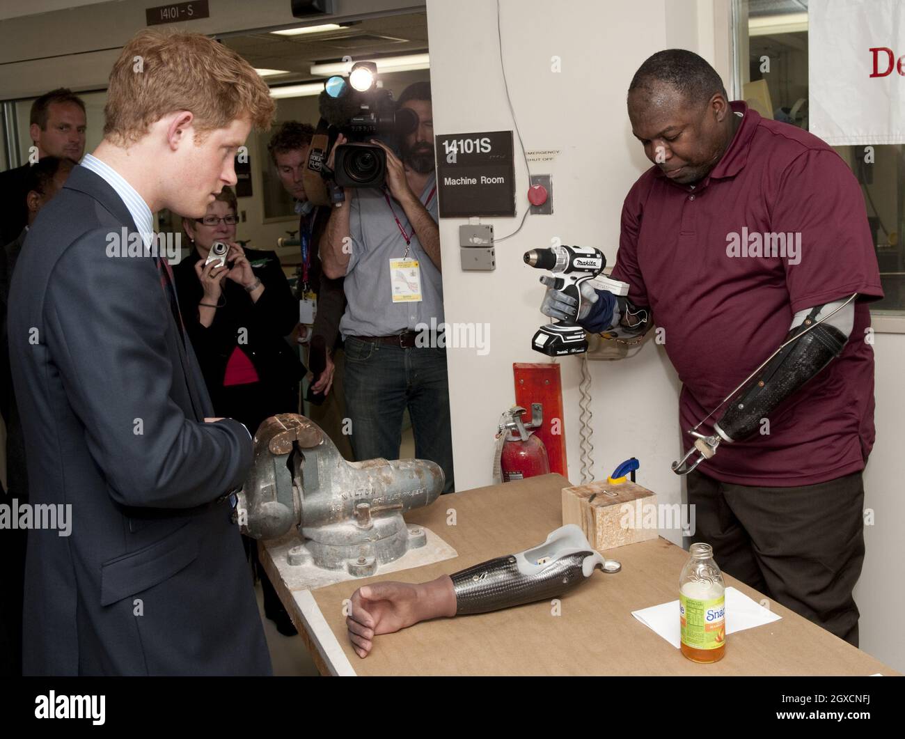Prince Harry meets US Army Sgt Paul Yarbrough who demonstrates his DEKA ...