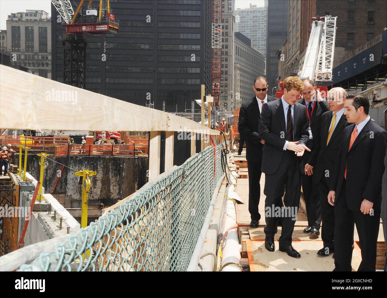 Visiting ground zero hi-res stock photography and images - Alamy