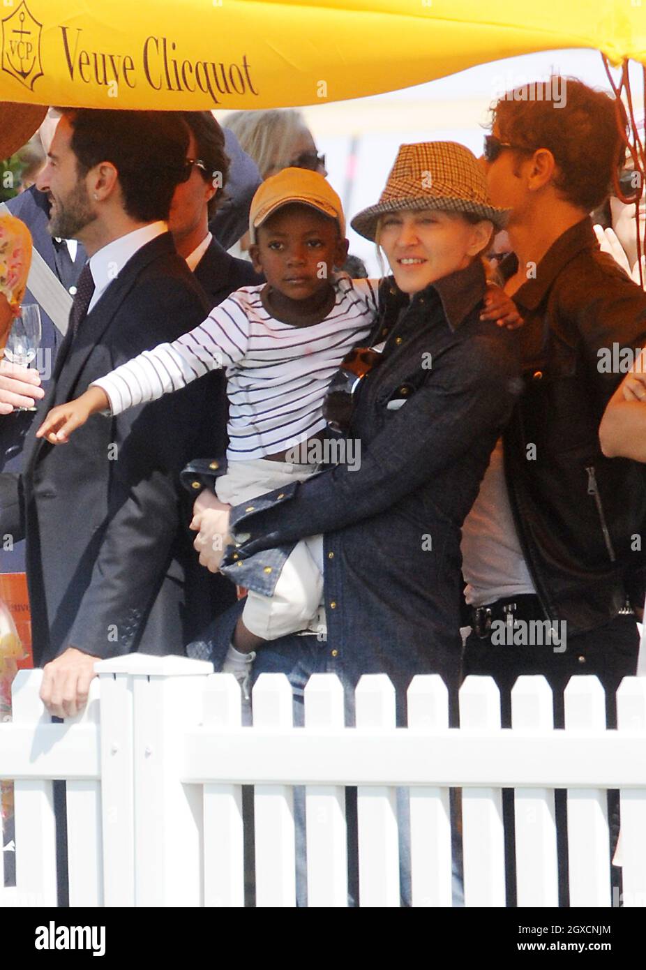 Marc Jacobs, Madonna and her son David at the 2009 Veuve Clicquot ...