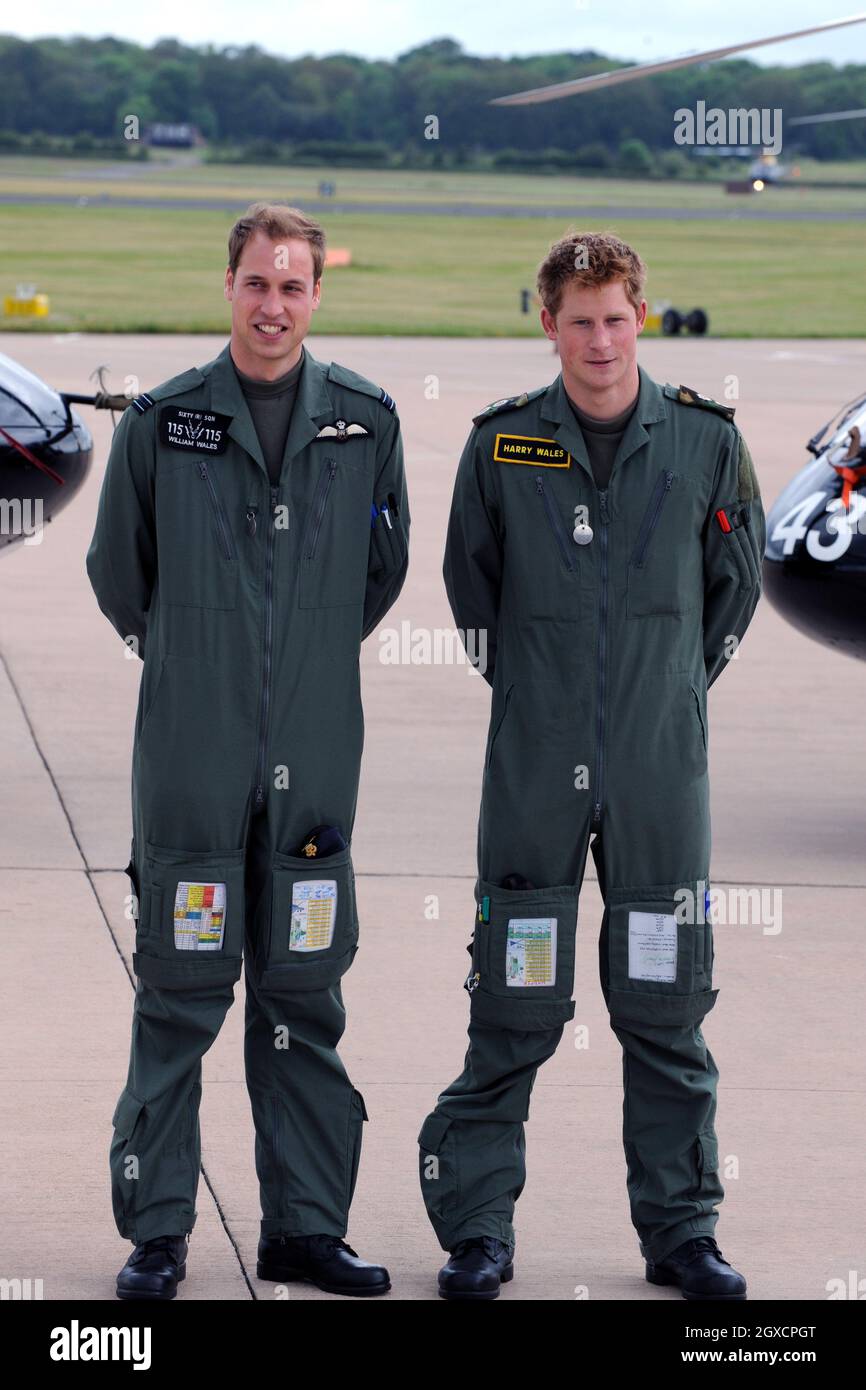 Prince william harry portrait hi-res stock photography and images - Alamy