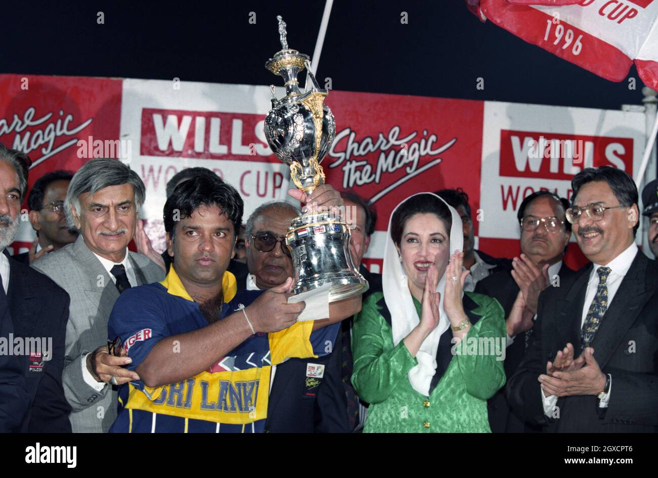 Sri Lanka's captain, Arjuna Ranatunga, lifts the Cricket World Cup ...