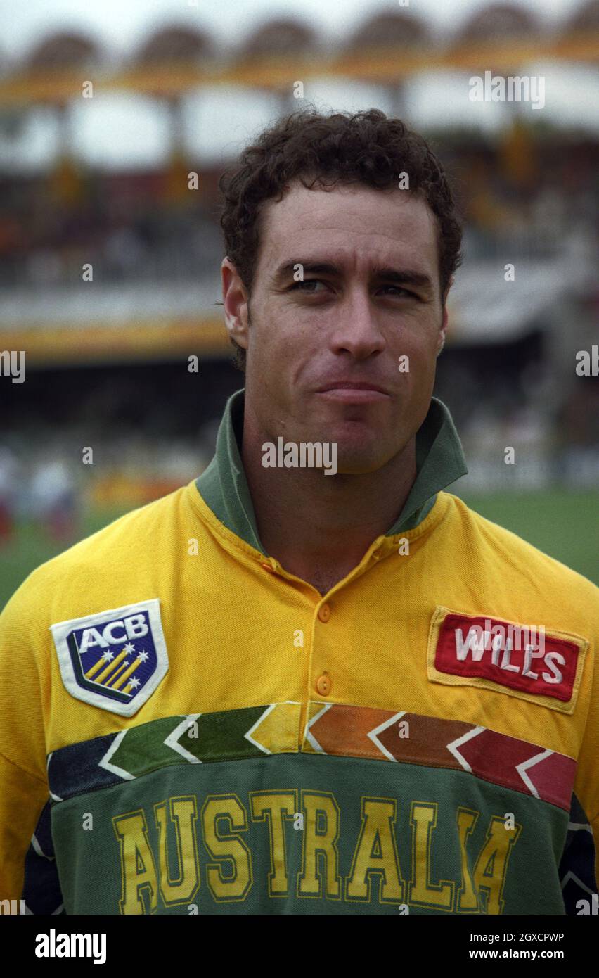 Michael bevan cricket hi-res stock photography and images - Alamy