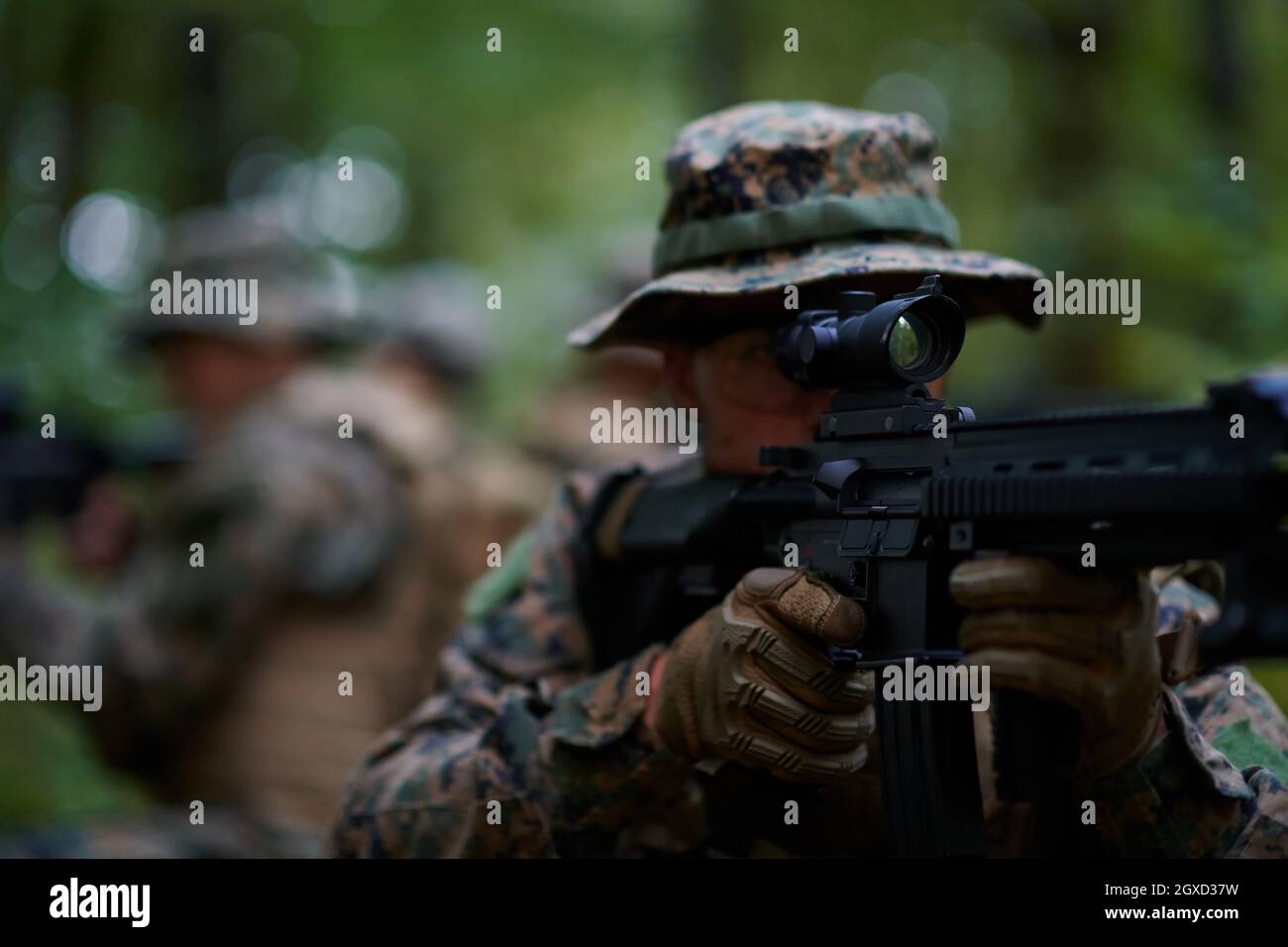 Modern warfare Soldiers Squad Running as Team in Battle Formation Stock ...