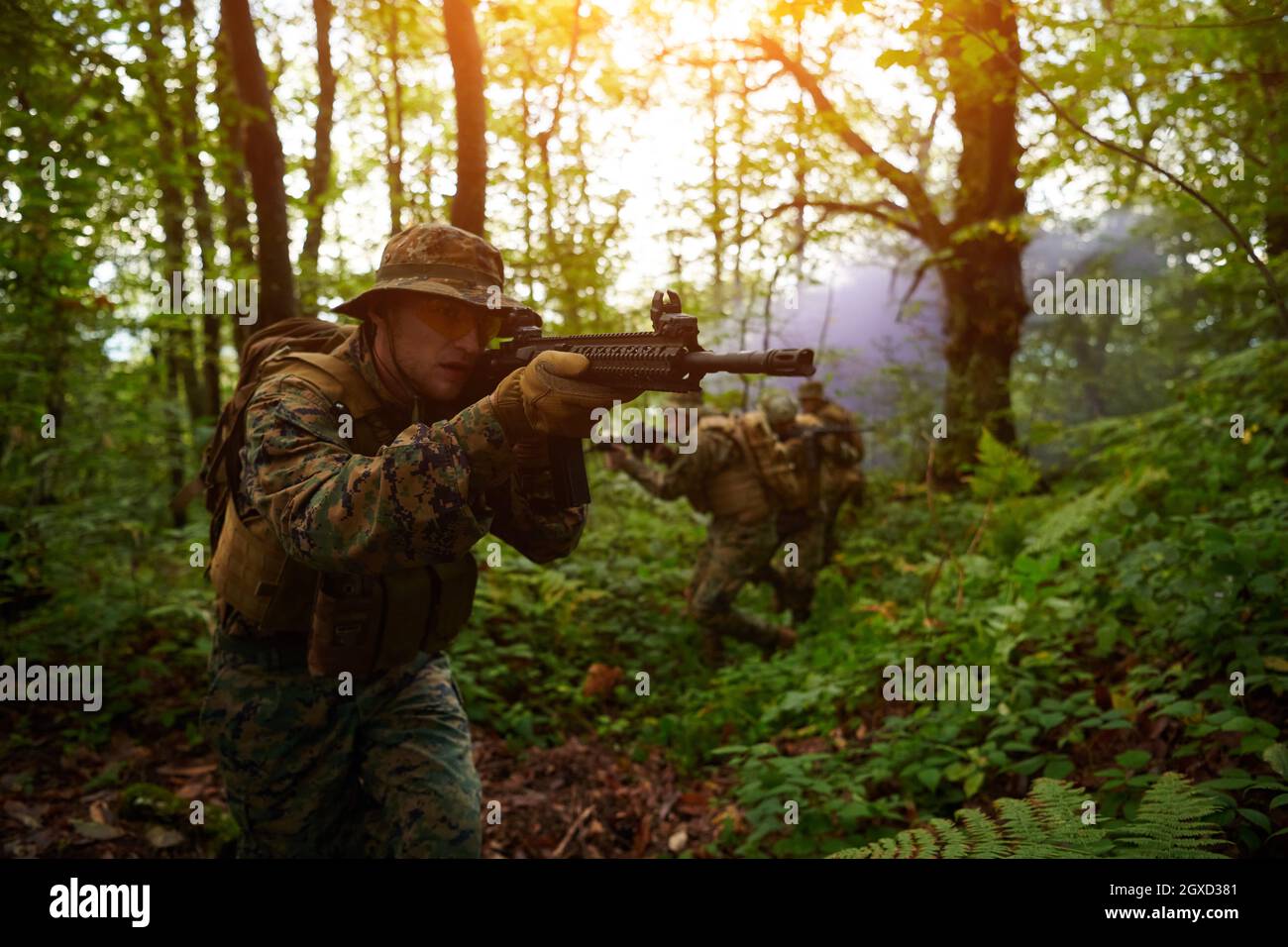 Modern warfare Soldiers Squad Running as Team in Battle Formation Stock ...