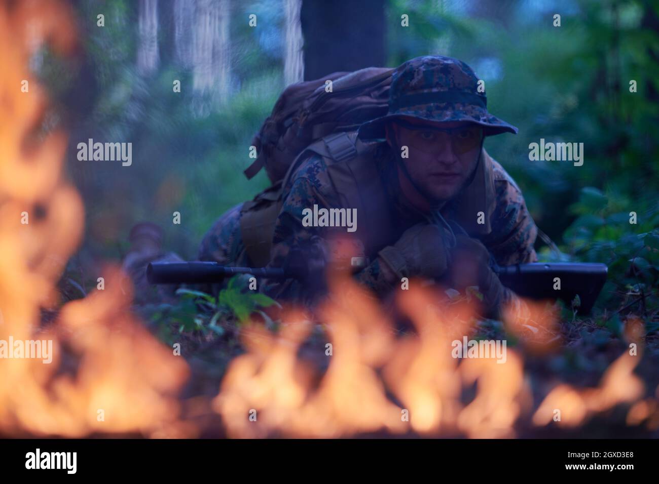modern warfare soldier in action combat Stock Photo - Alamy