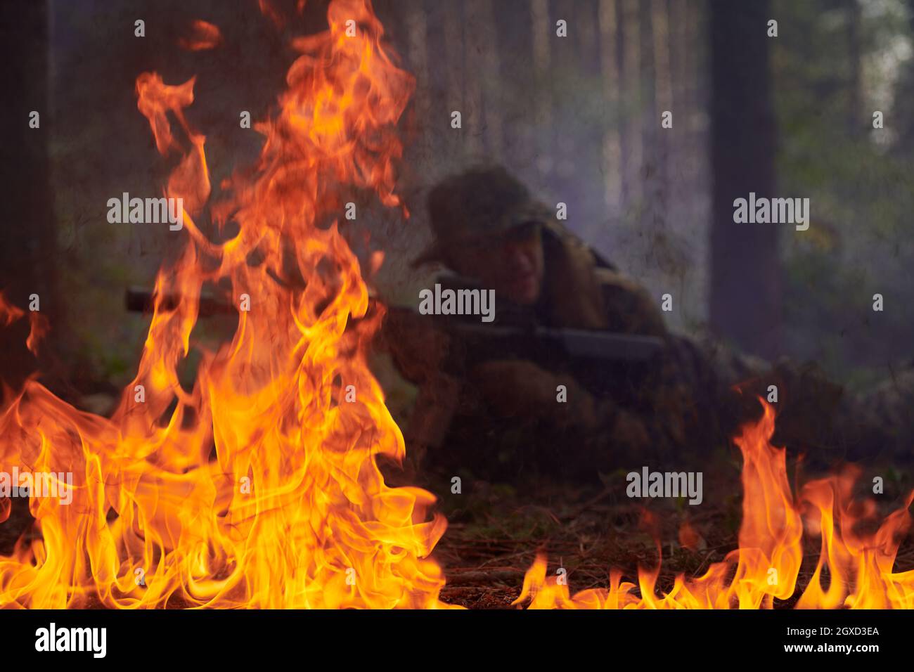 modern warfare soldier in action combat Stock Photo - Alamy