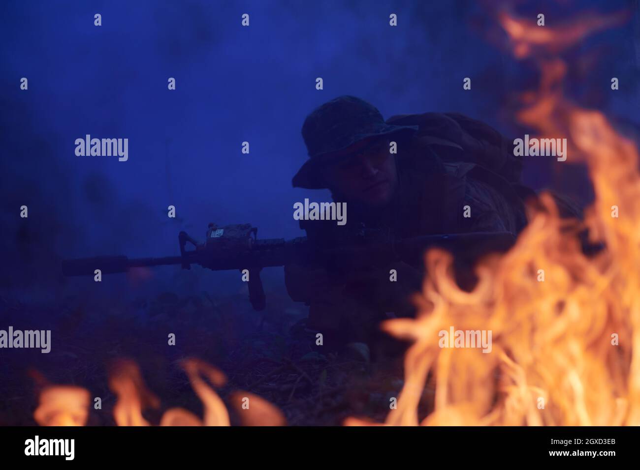 modern warfare soldier in action combat Stock Photo - Alamy