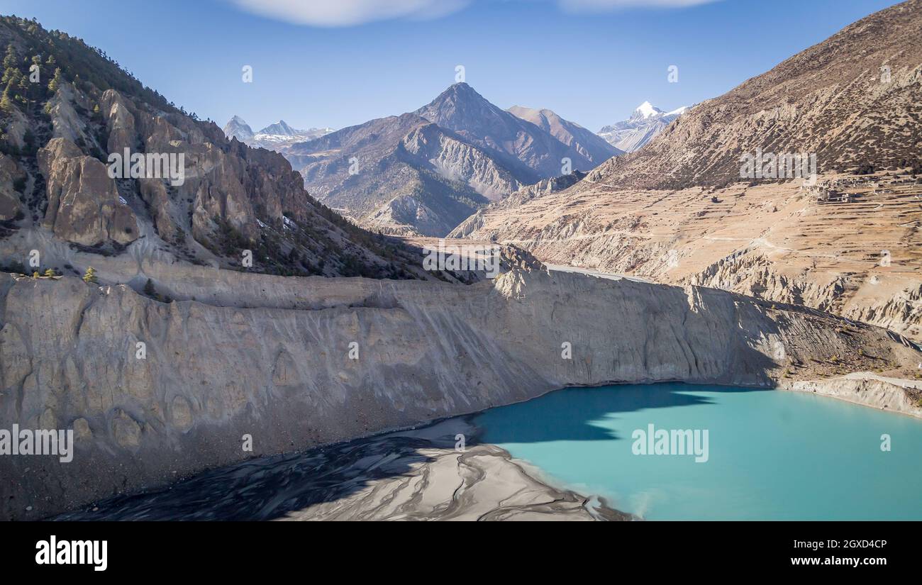 Steep pond slope hi-res stock photography and images - Alamy