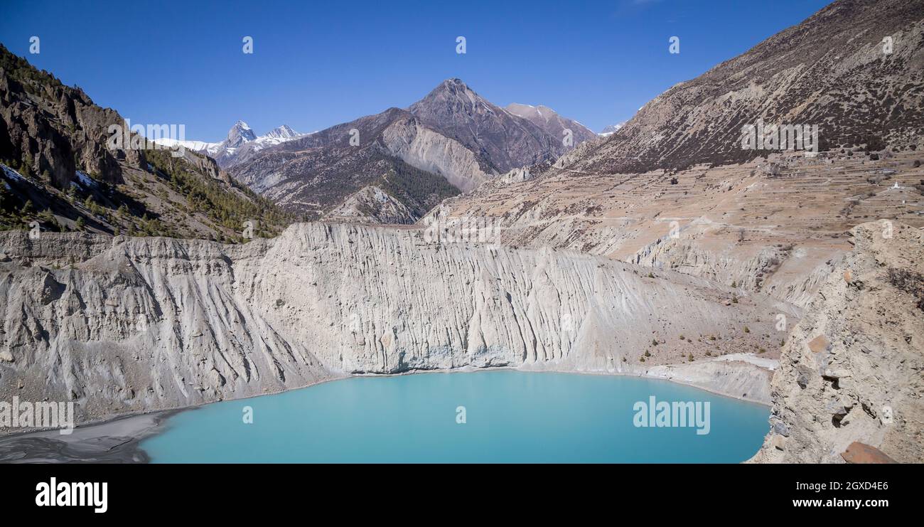 Steep pond slope hi-res stock photography and images - Alamy