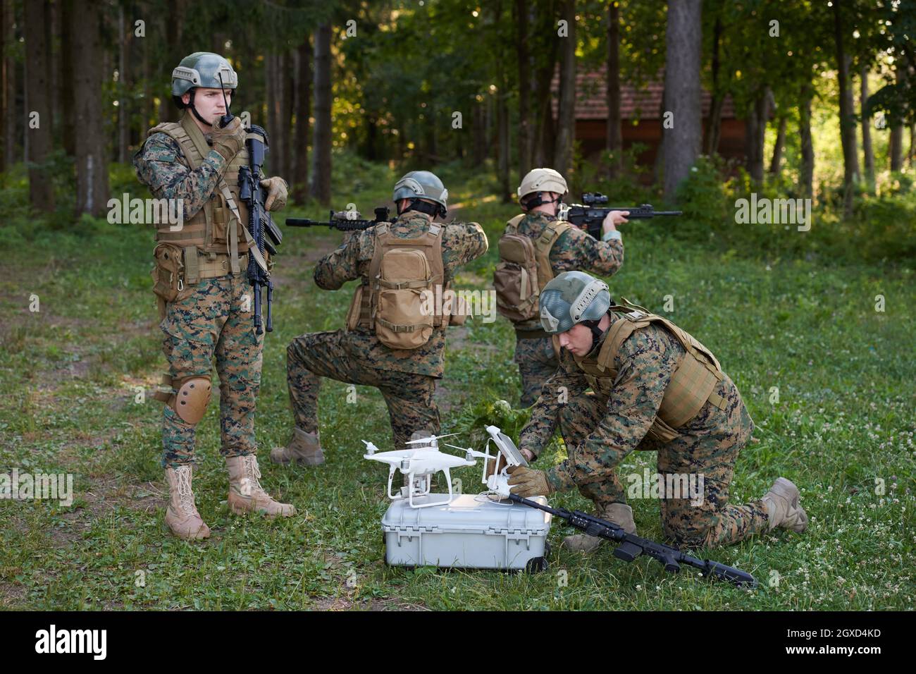 American soldier scouting hi-res stock photography and images - Alamy