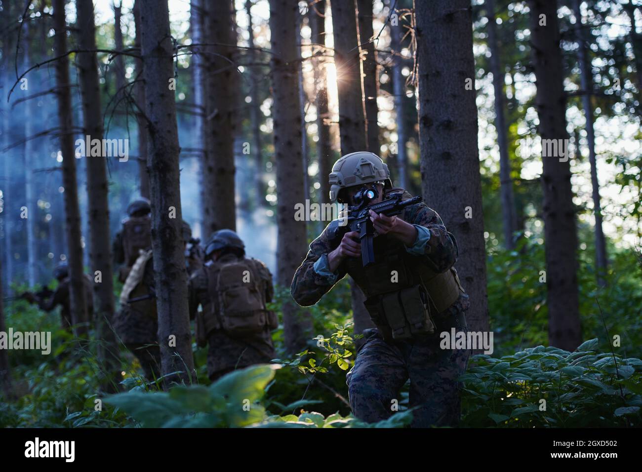 Modern warfare Soldiers Squad Running as Team in Battle Formation Stock ...