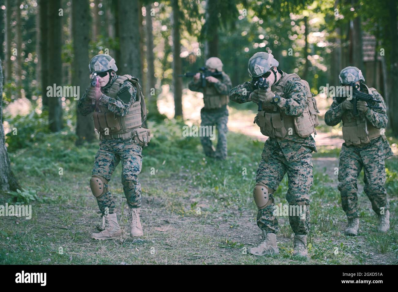 Modern warfare Soldiers Squad Running as Team in Battle Formation Stock ...