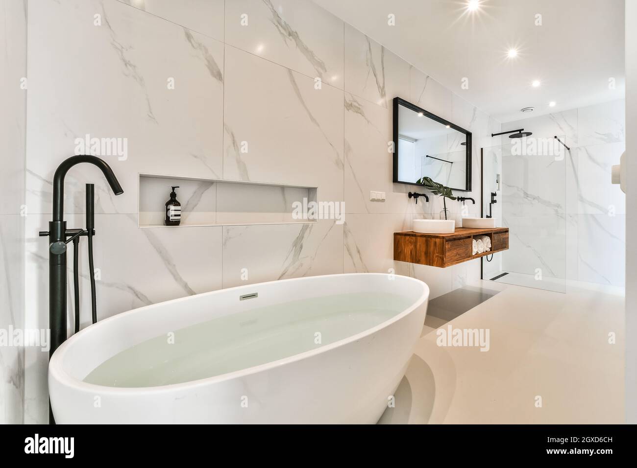 Electric lamps bath hi-res stock photography and images - Alamy