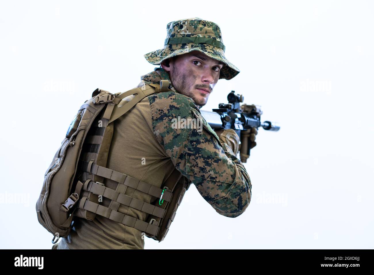 modern warfare american marines soldier in action while sneaking and ...