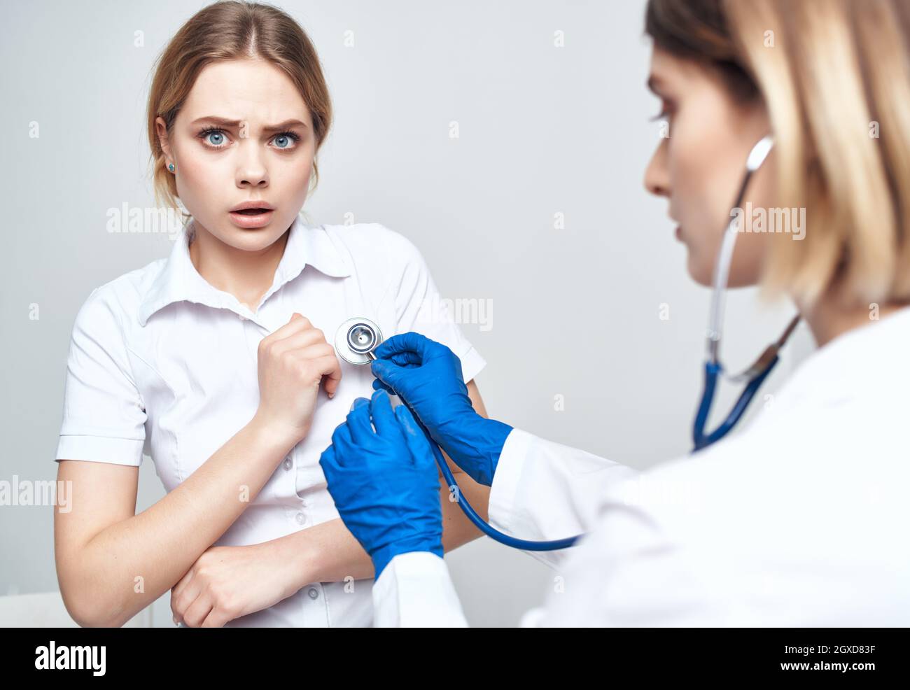 doctor and patient examination hospital procedure Stock Photo - Alamy