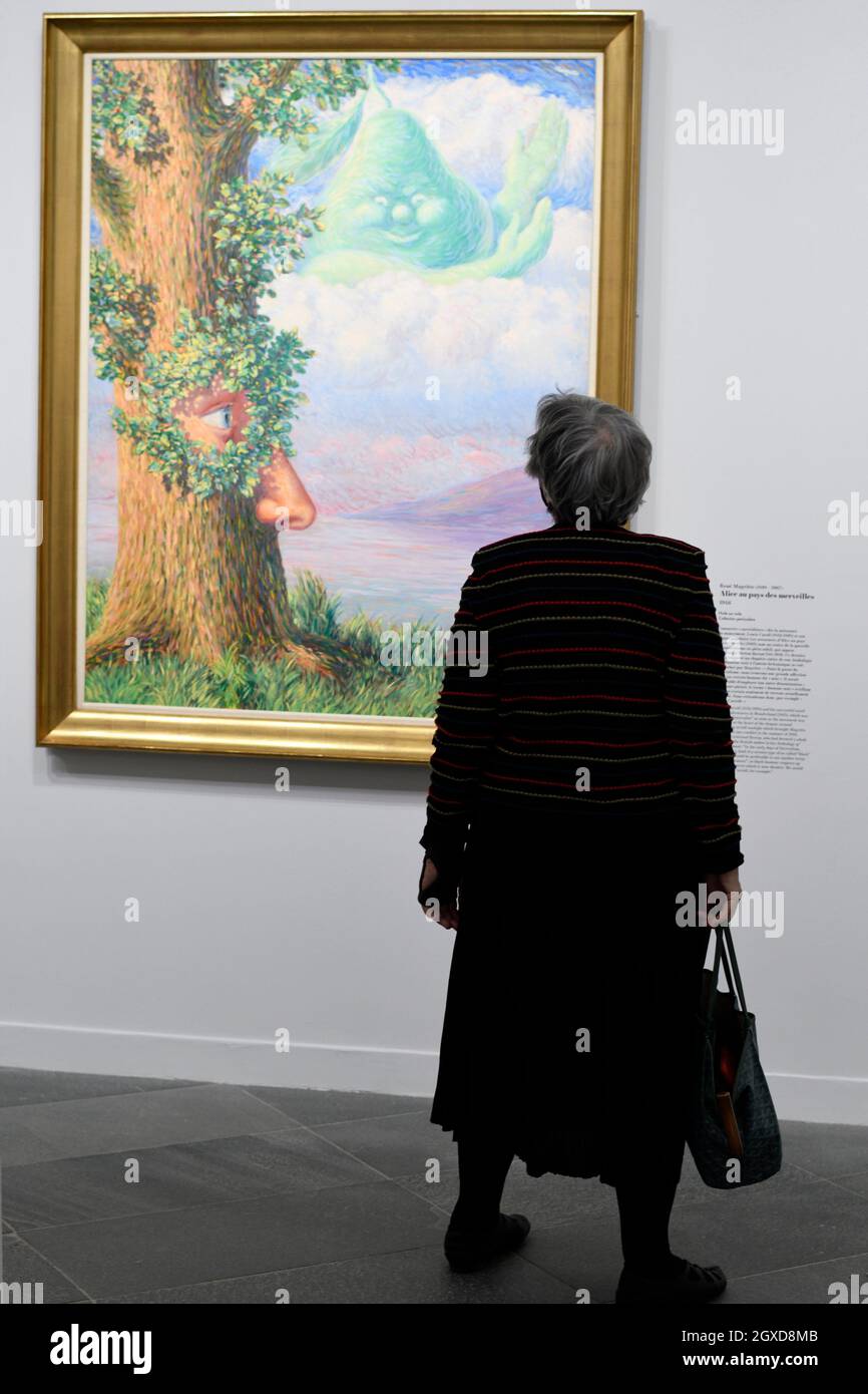 Musee magritte museum hi-res stock photography and images - Alamy