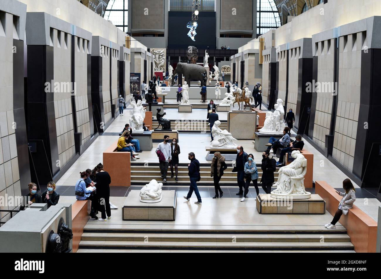 The museum central hall hi-res stock photography and images - Alamy