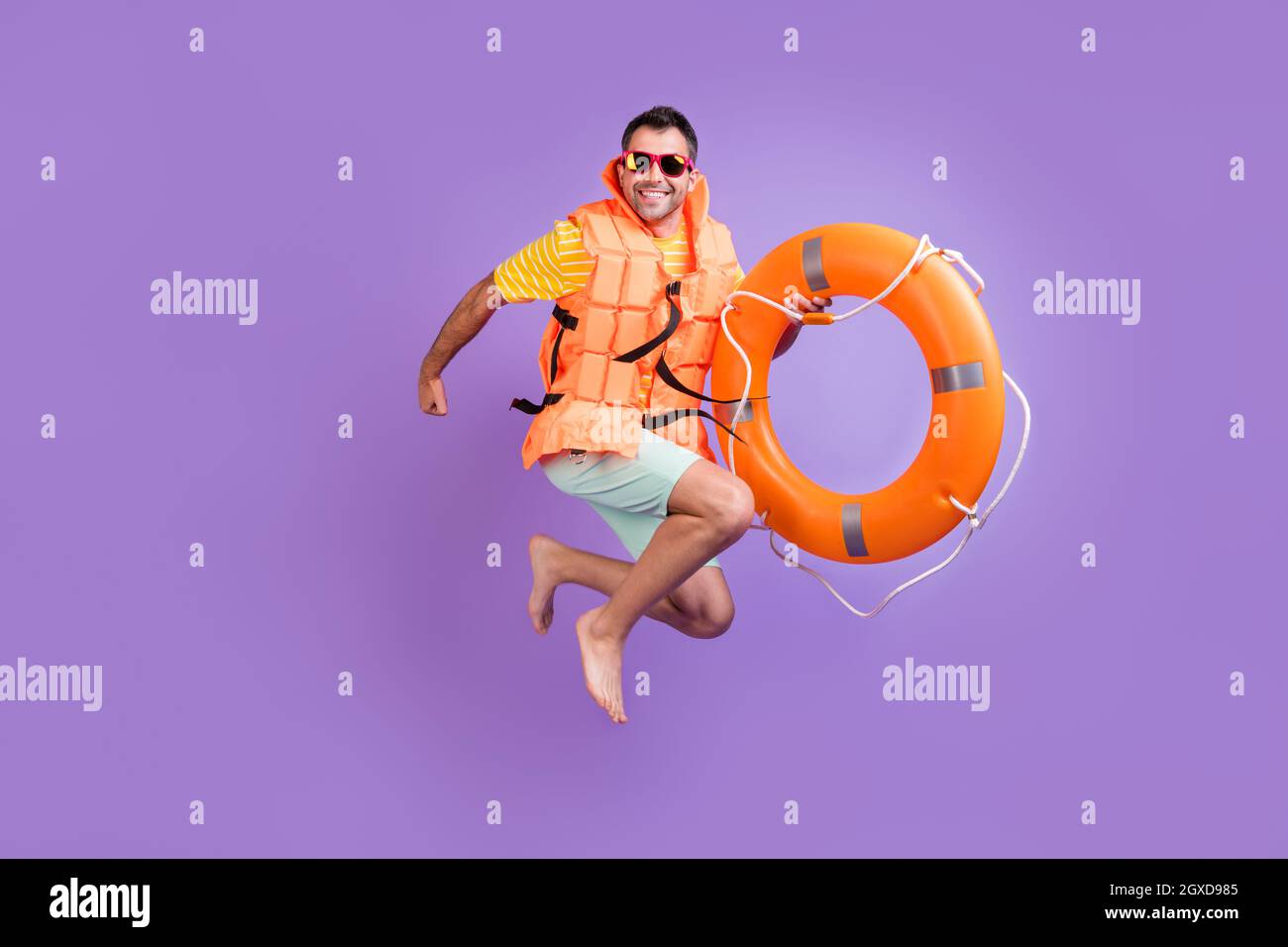 Jump rescue circle hi-res stock photography and images - Alamy