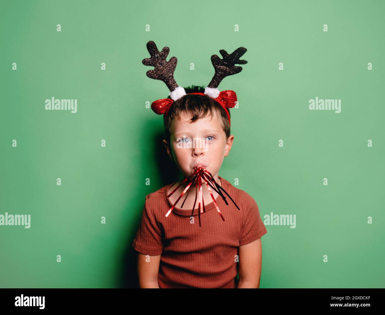 Reindeer mouth hi-res stock photography and images - Alamy