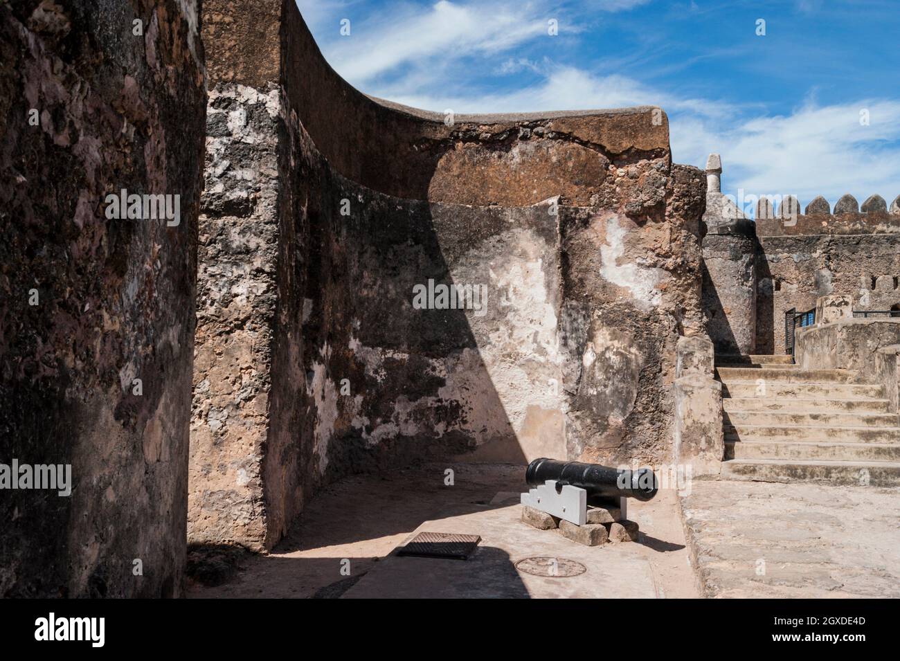 16th century portuguese military architecture hi-res stock photography ...