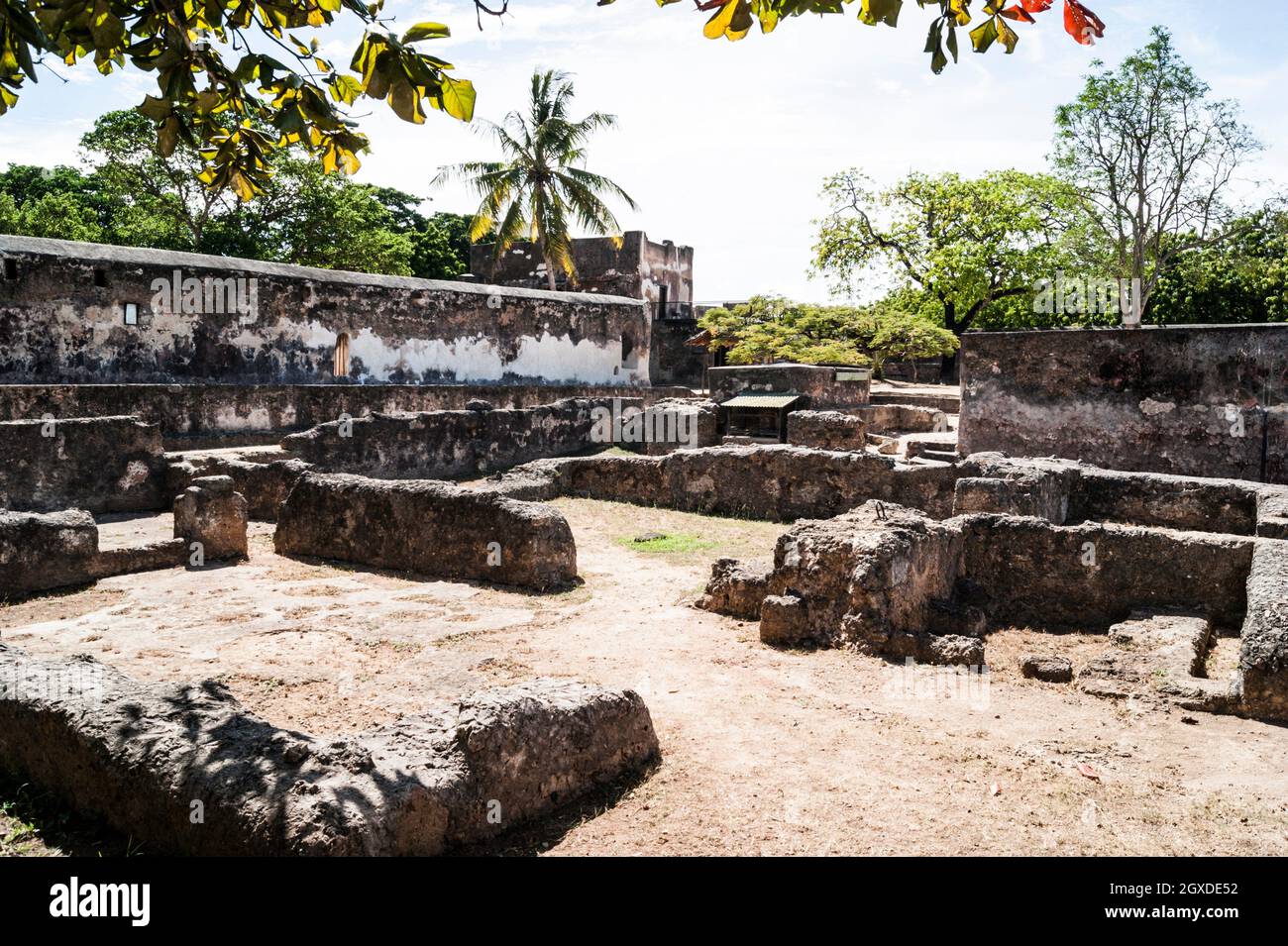 16th century portuguese military architecture hi-res stock photography ...
