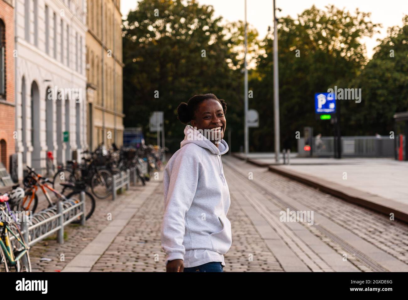 Female non binary hi-res stock photography and images - Alamy