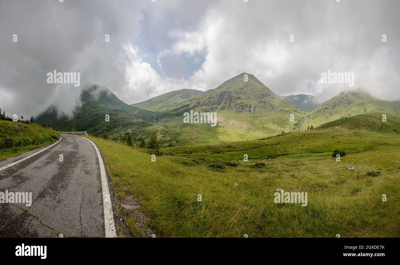 High altitude meadows hi-res stock photography and images - Alamy