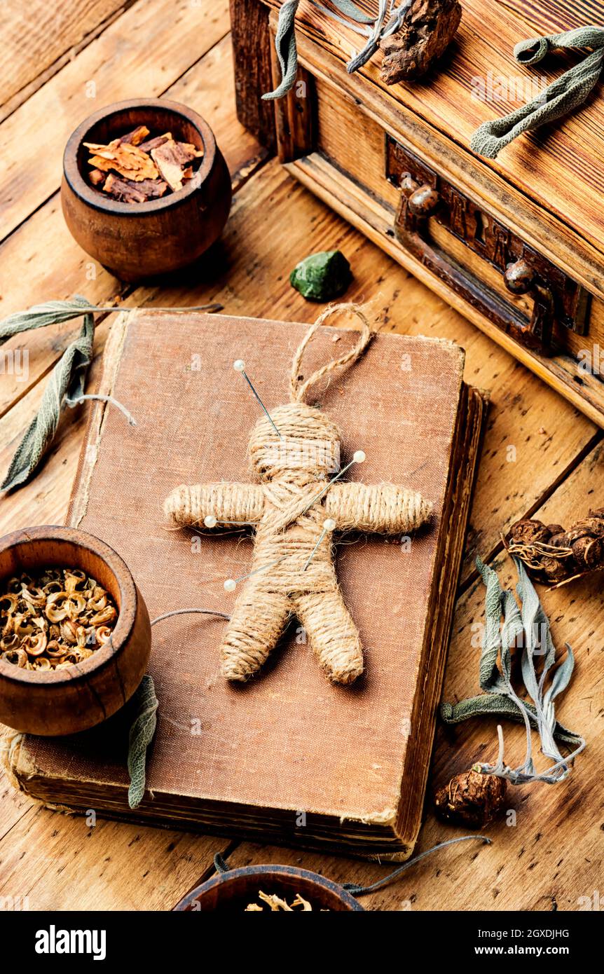 Voodoo doll ancient hi-res stock photography and images - Alamy