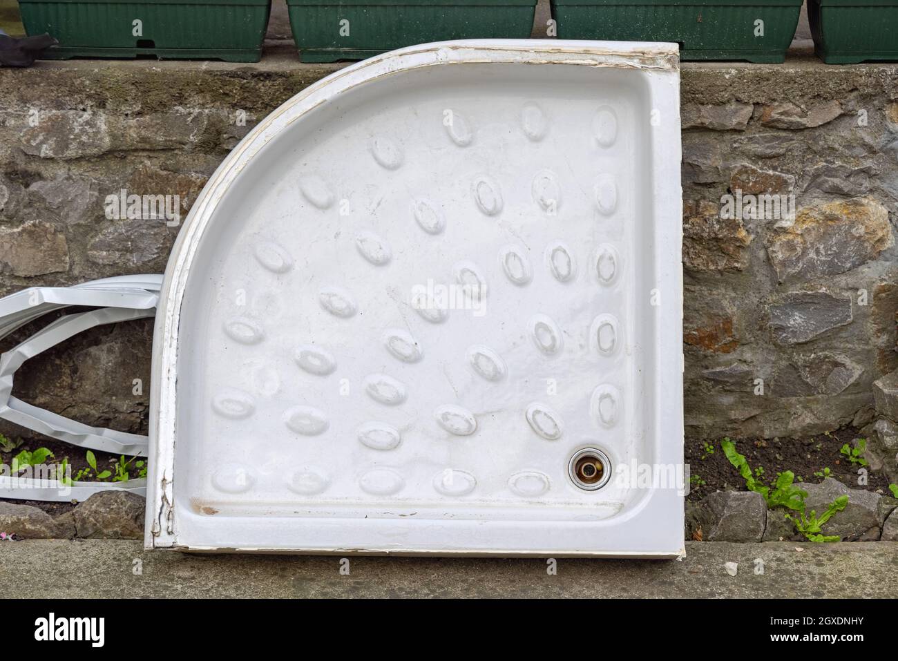 Corner shower hi-res stock photography and images - Alamy