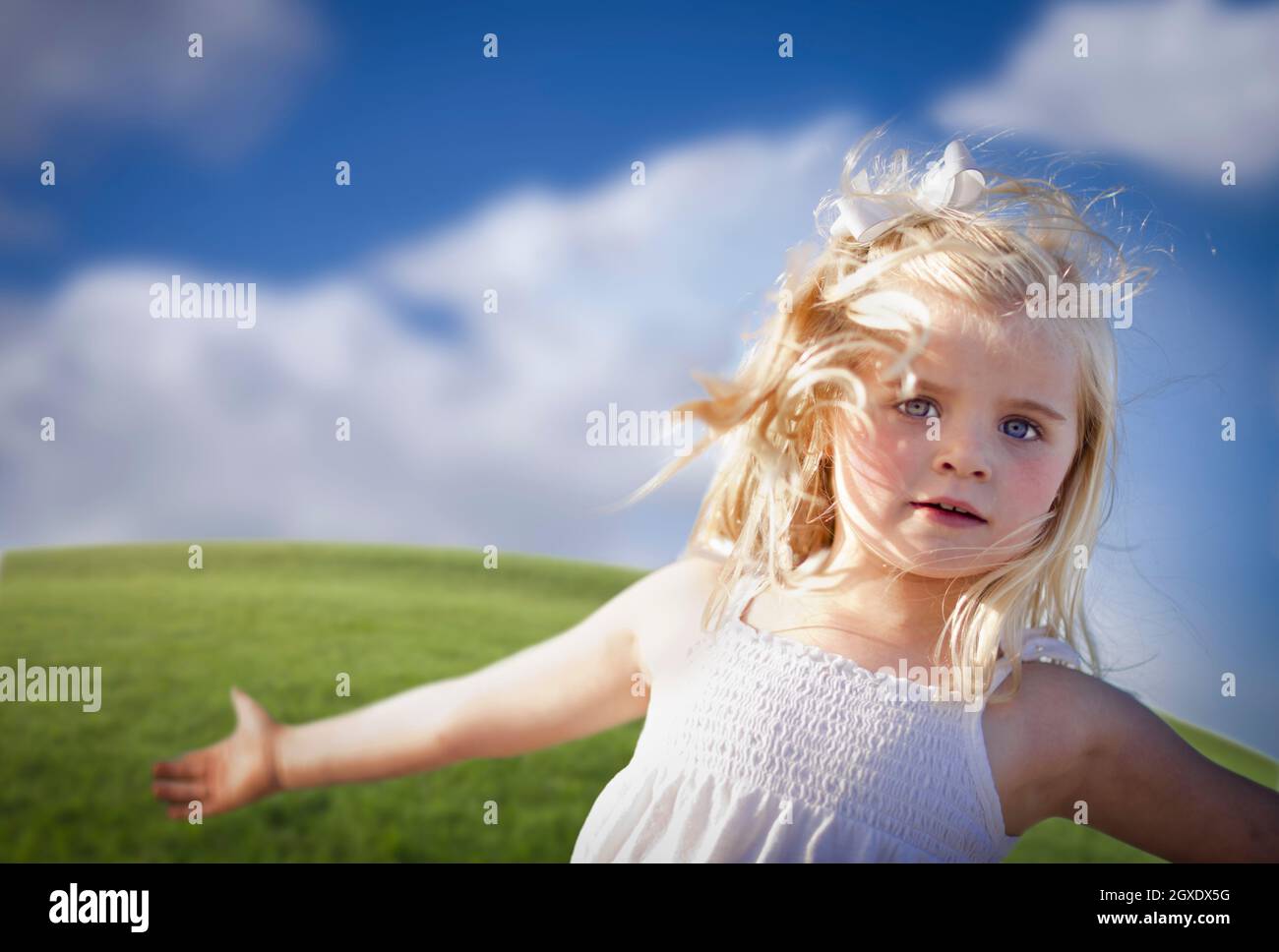 Happy blue eyed girl hi-res stock photography and images - Alamy
