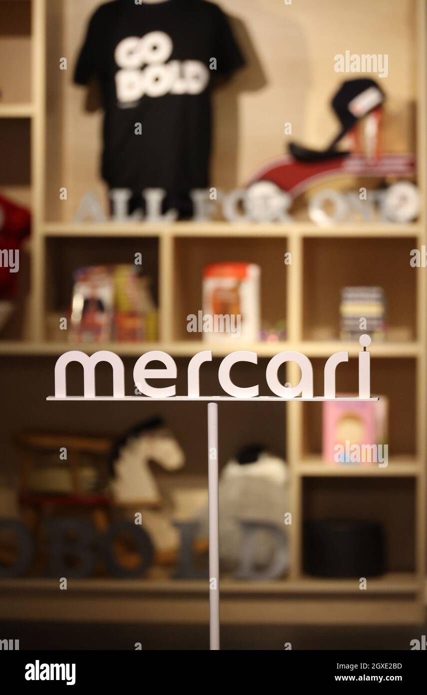 Mercari logo hi-res stock photography and images - Alamy