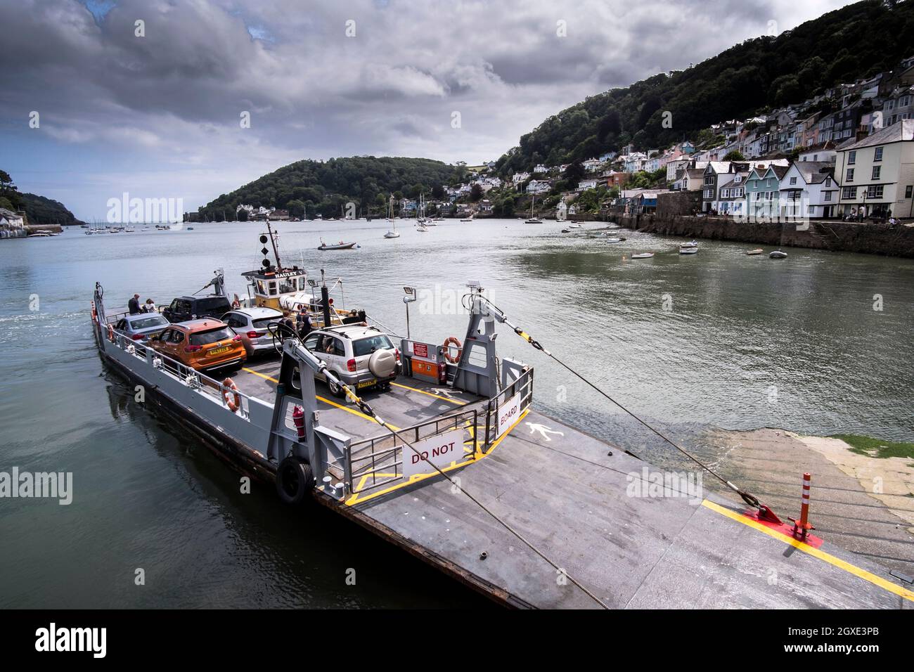 A view of the Dartmouth to Kingswear lower ferry Stock Photo - Alamy