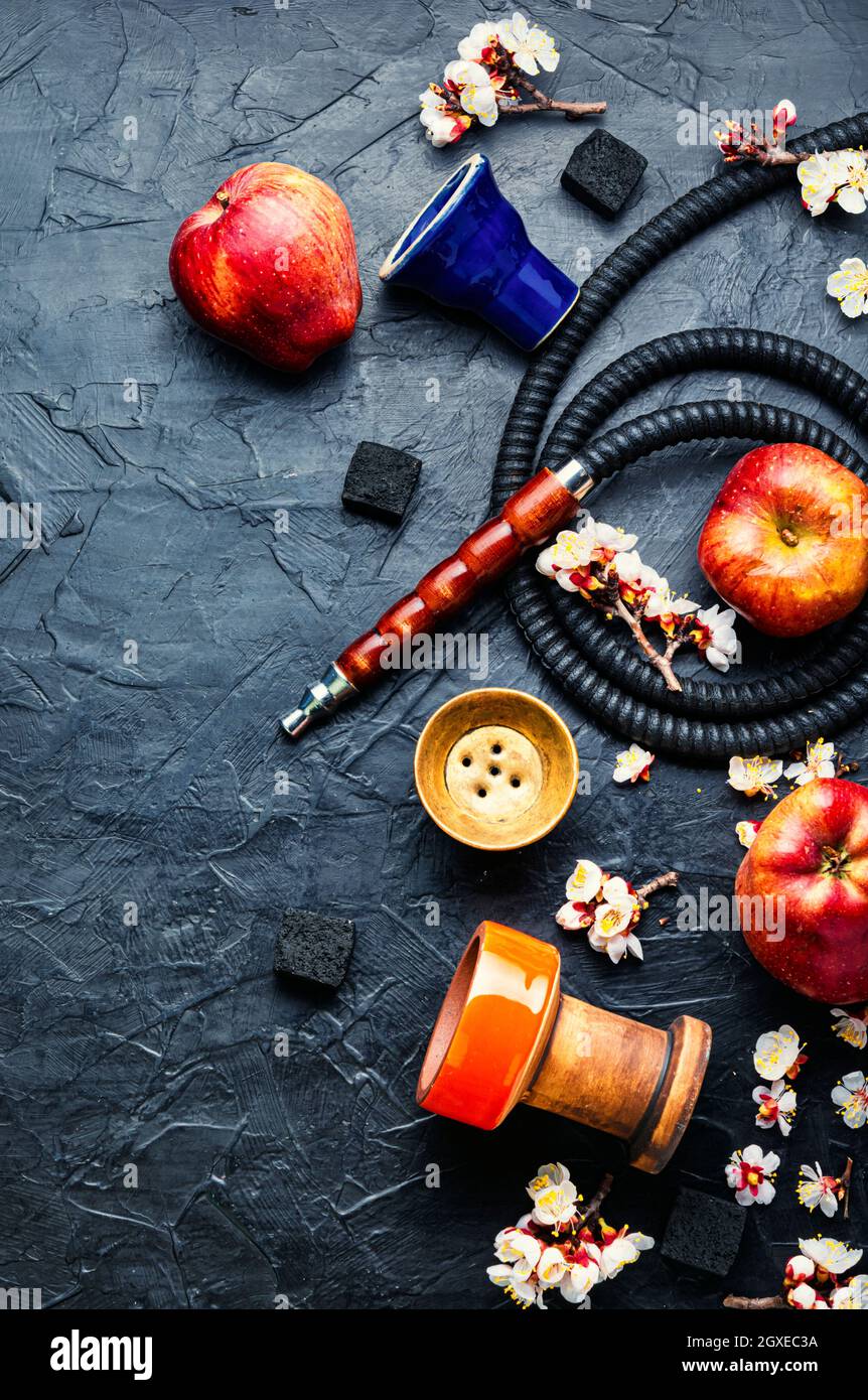 Modern hookah bowl tobacco hi-res stock photography and images - Alamy