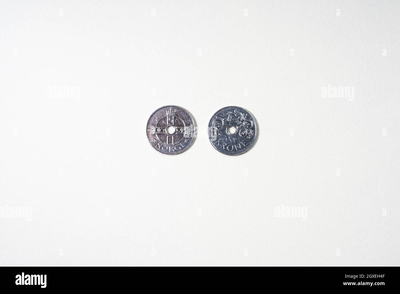 the 20 Norwegian kroner coin seen from both sides Stock Photo - Alamy
