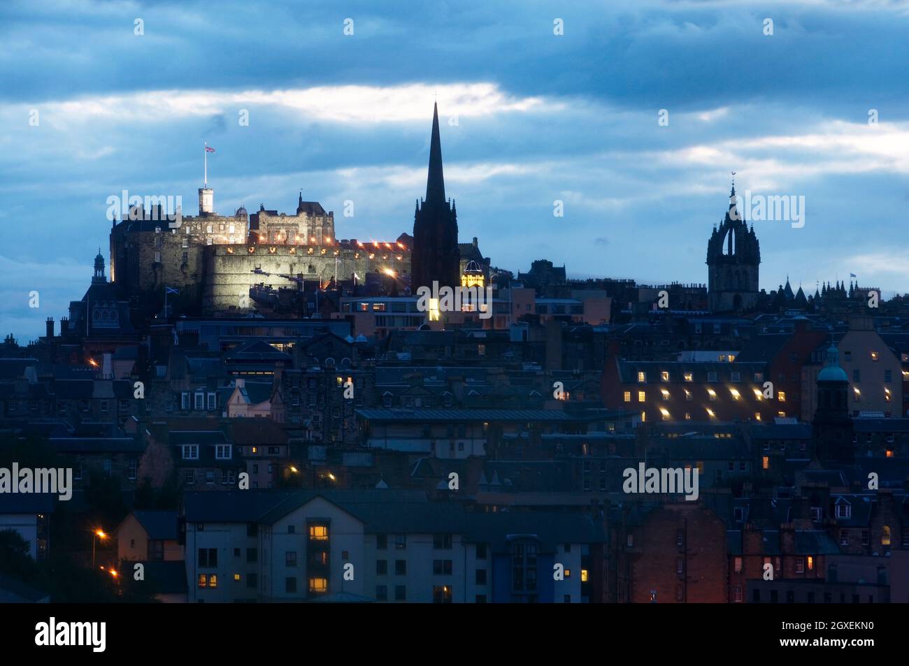 Edinburg castle hi-res stock photography and images - Alamy