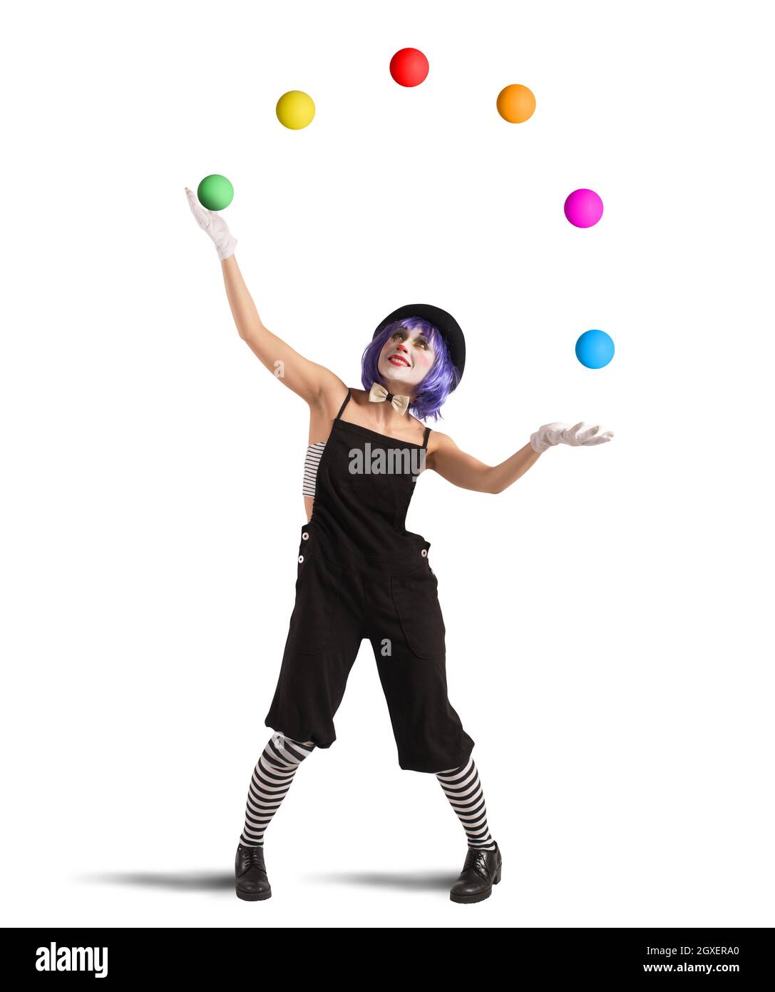 Juggler show balls performer Cut Out Stock Images & Pictures - Alamy
