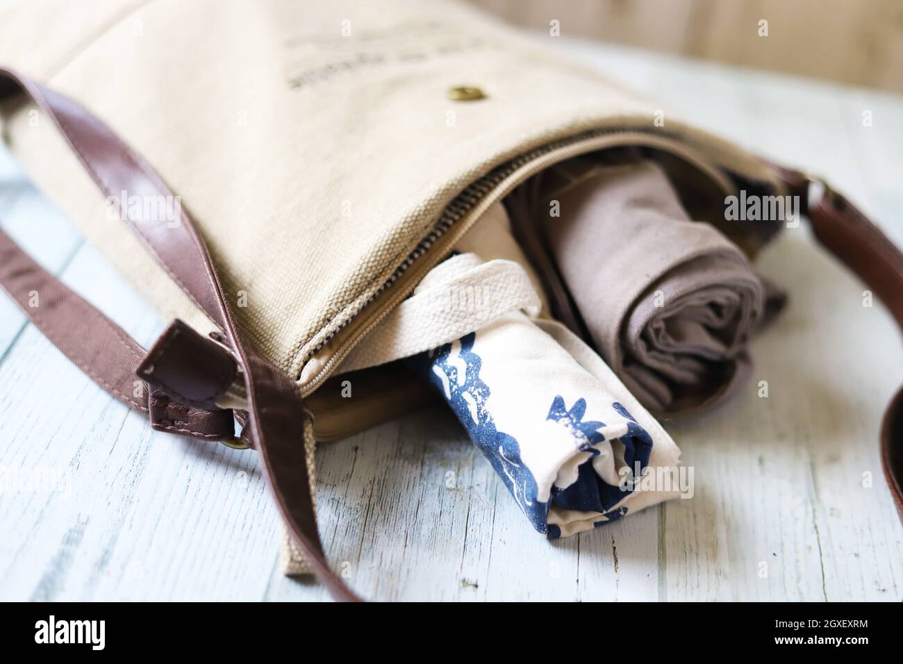 Shoulder tote bag bags hi-res stock photography and images - Alamy