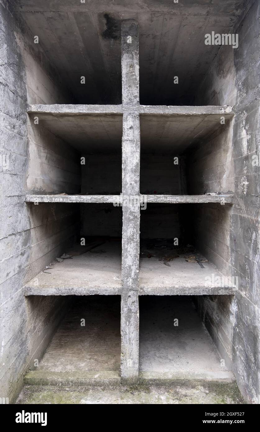Empty niches in cemetery hi-res stock photography and images - Alamy