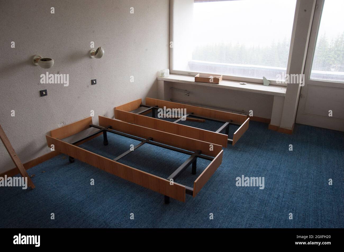 Stay overnight accommodation hi-res stock photography and images - Alamy