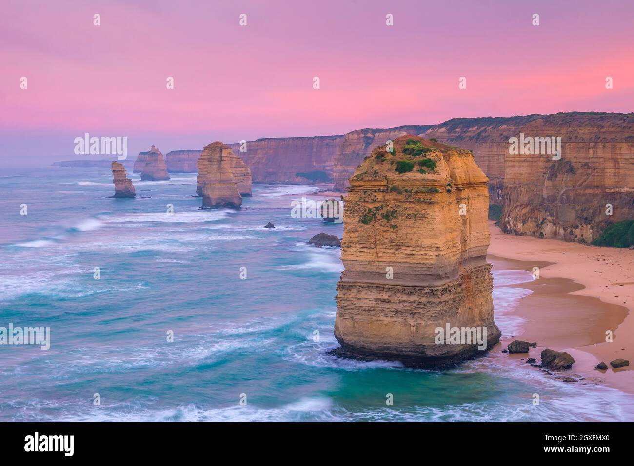 Sunset The Twelve Apostles, Great Ocean Road in Victoria Australia Stock Photo - Alamy