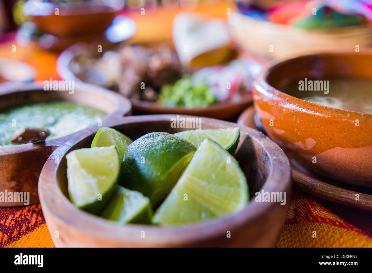 Restaurant condiments basket hi-res stock photography and images - Alamy