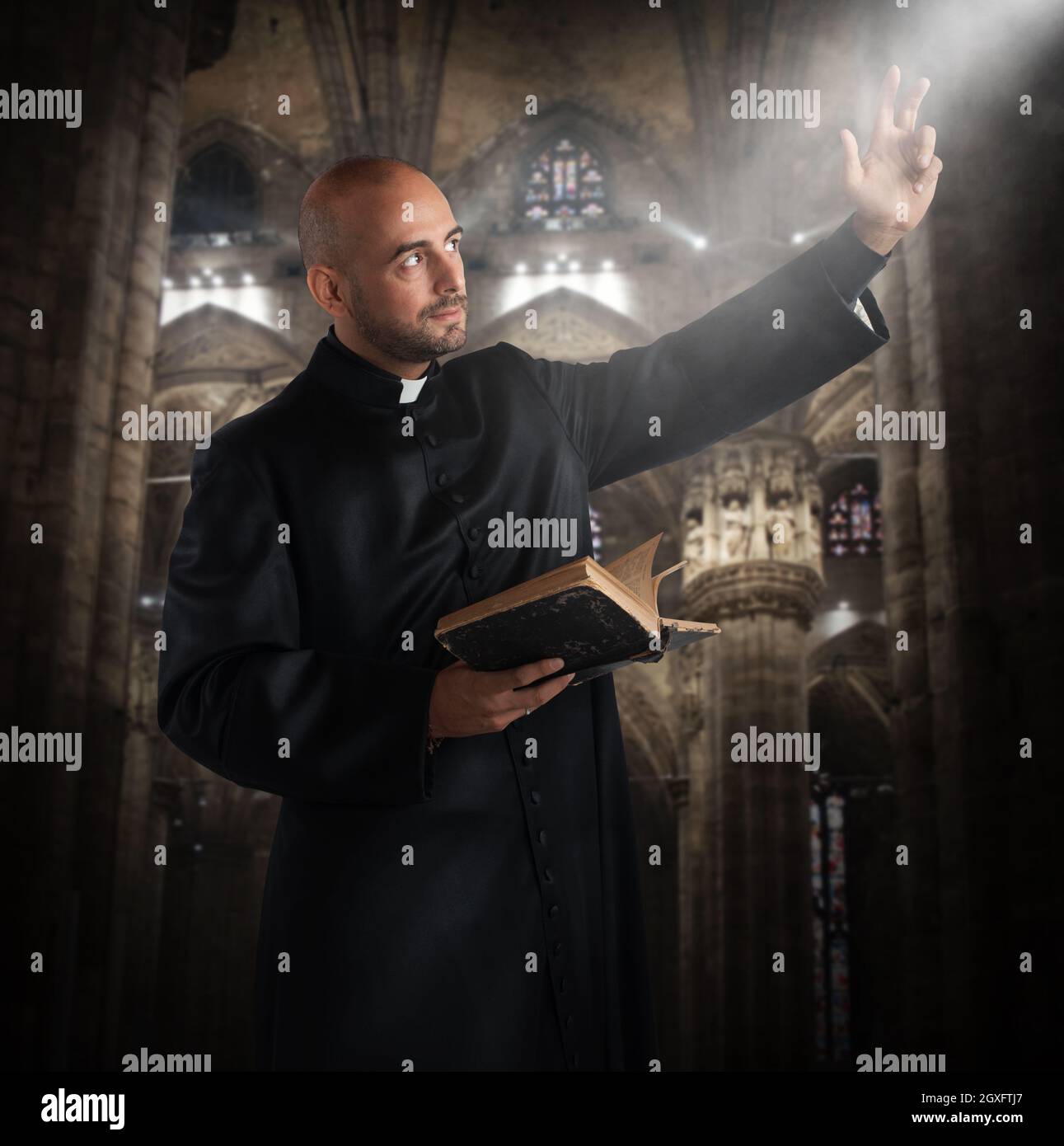Preacher prays hi-res stock photography and images - Alamy