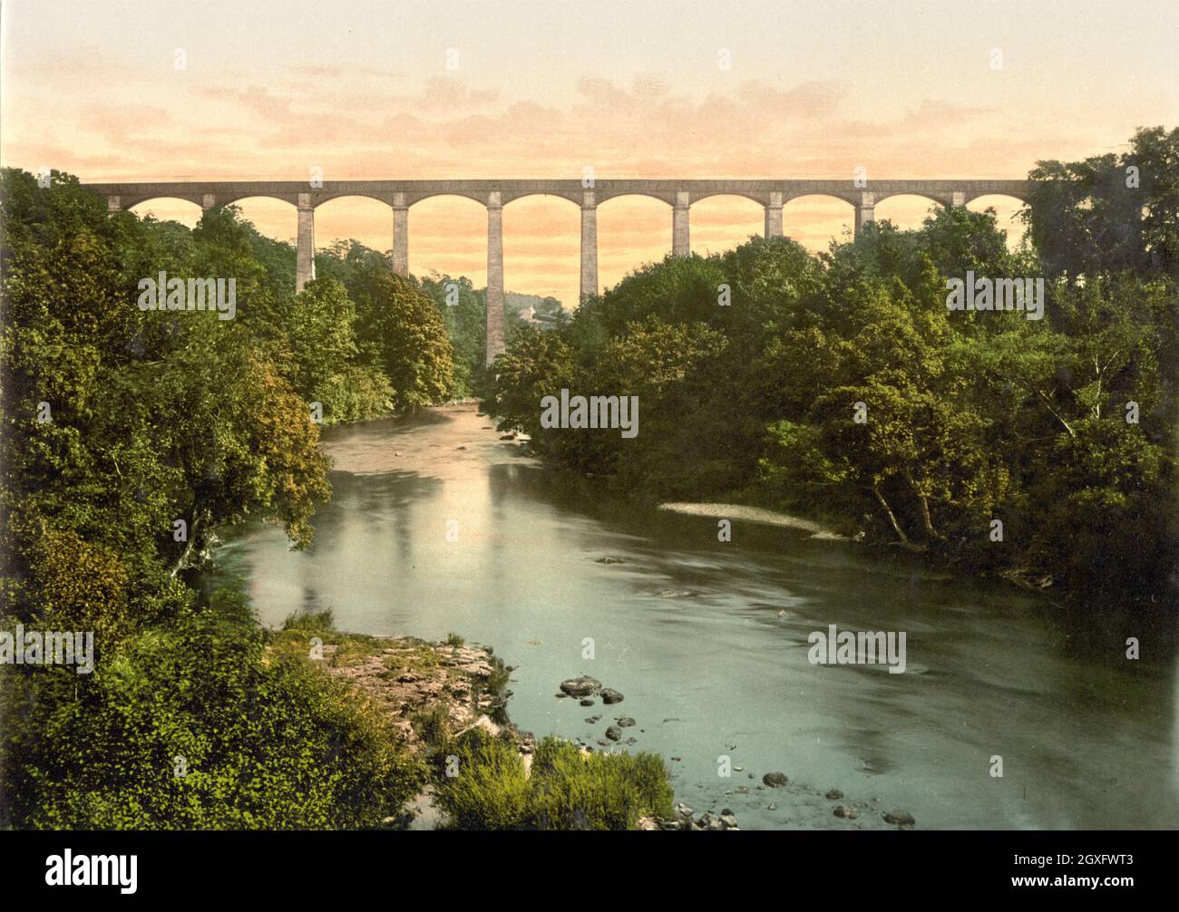 Vintage photo circa 1890 of the Pontcysyllte aqueduct in North Wales ...