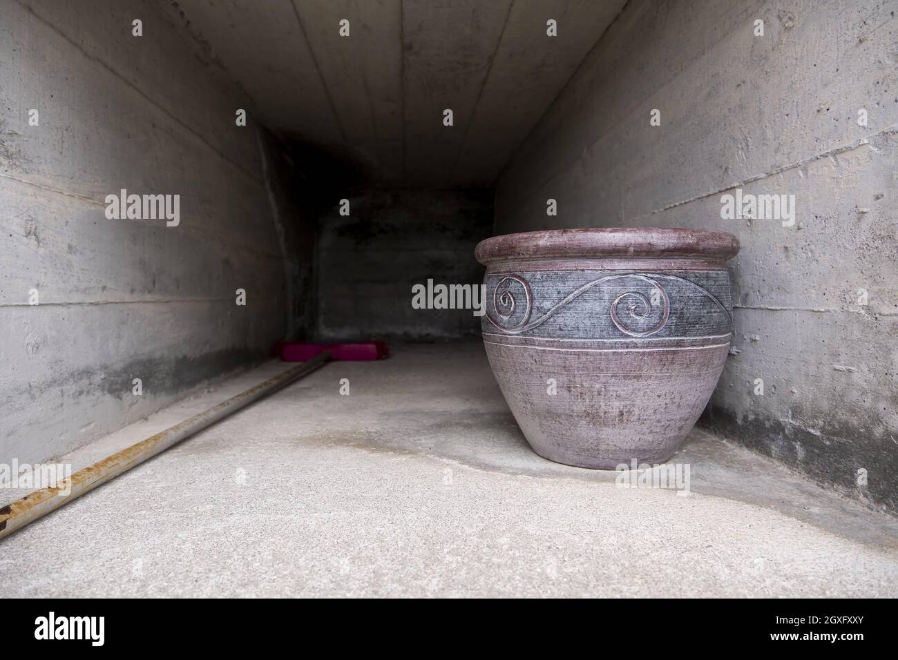 Detail of empty graves in a Christian Spanish cemetery Stock Photo - Alamy