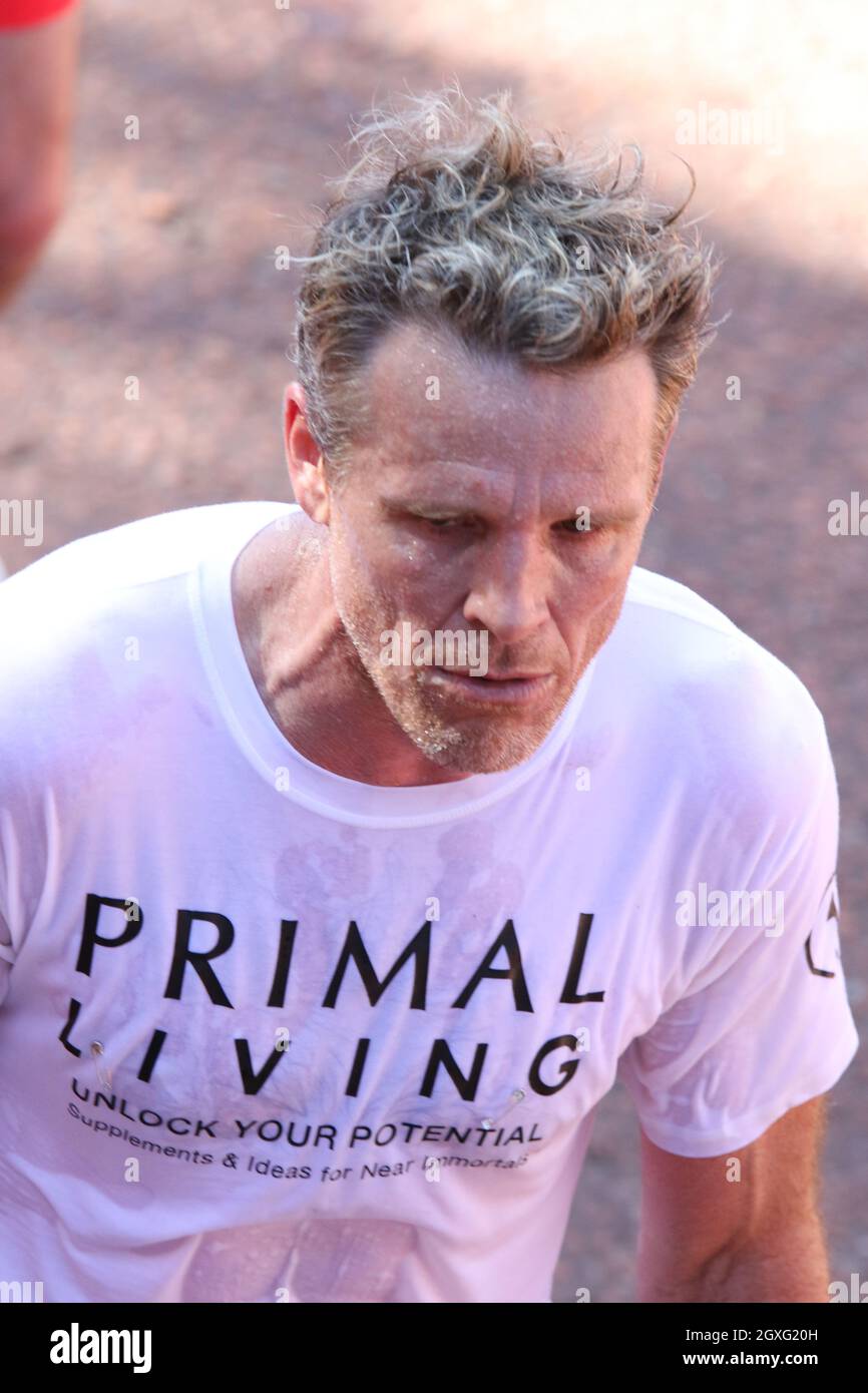 James Cracknell at the finish of the 2021 Virgin London Marathon Stock ...