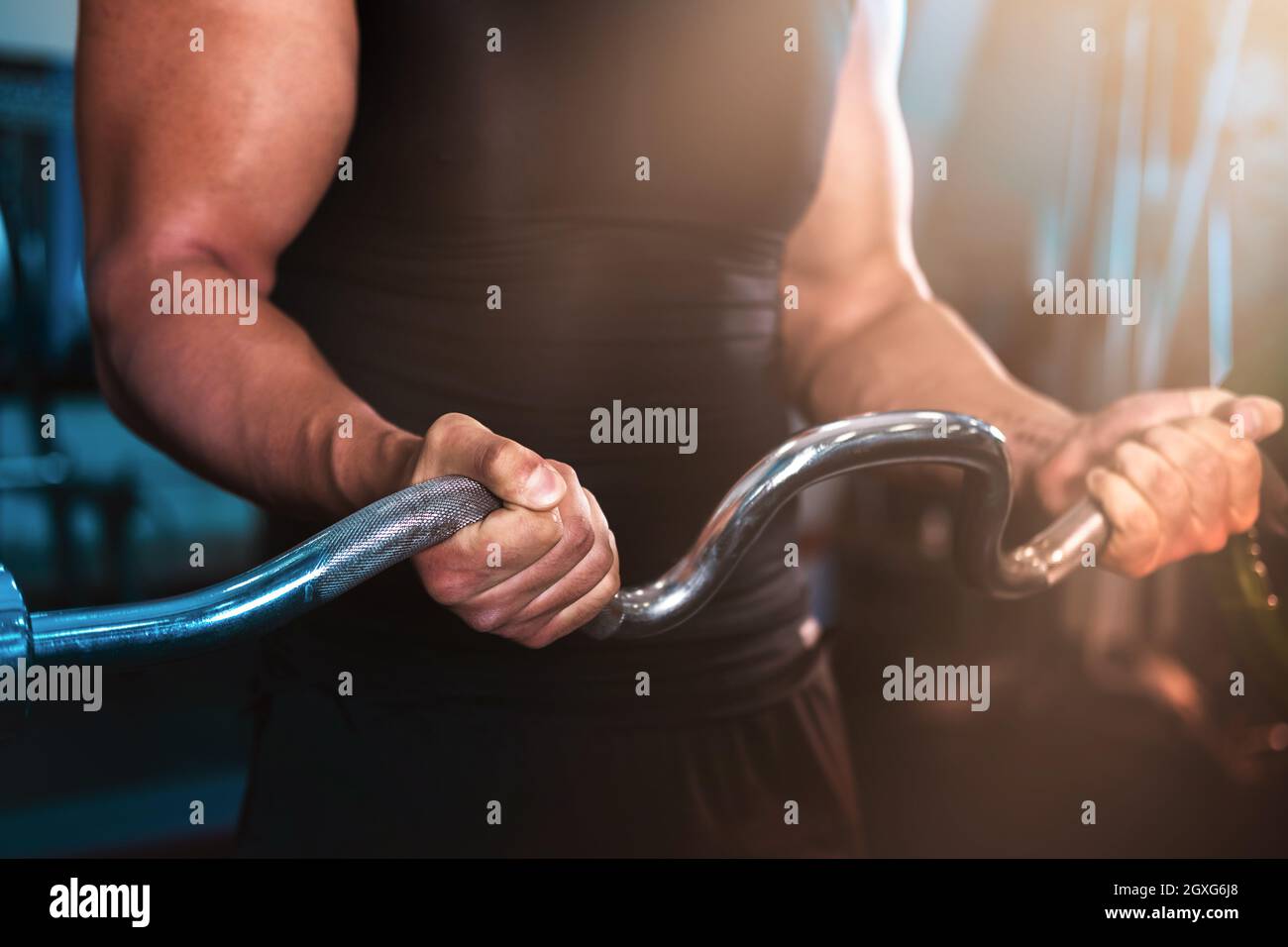 Guy bodybuilder in gym works hi-res stock photography and images - Alamy